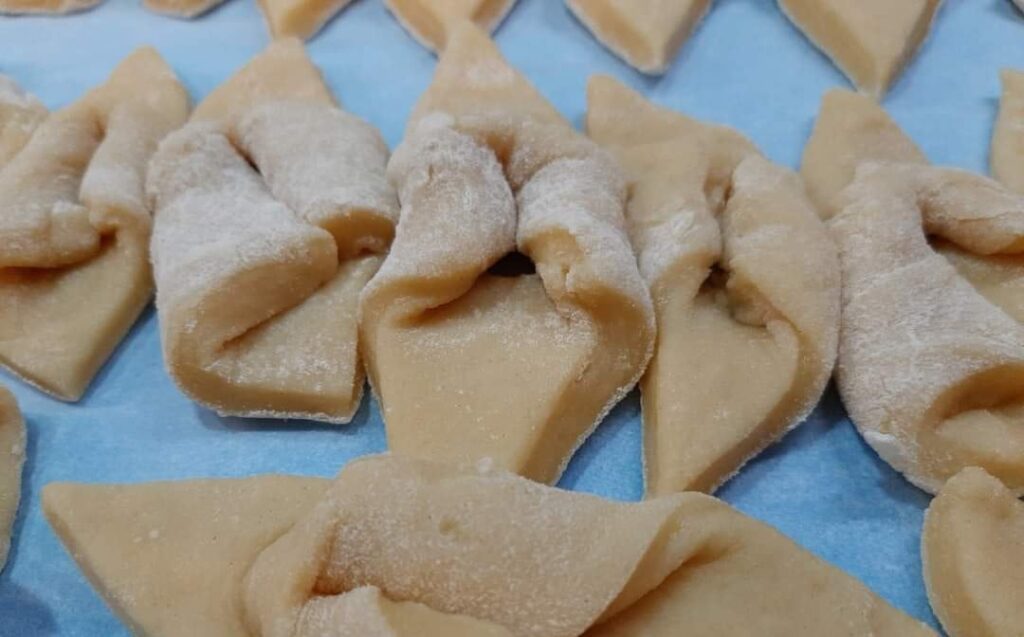 Ποντιακά Ωτία - Οι Προκομμένες/οι - Συνταγές